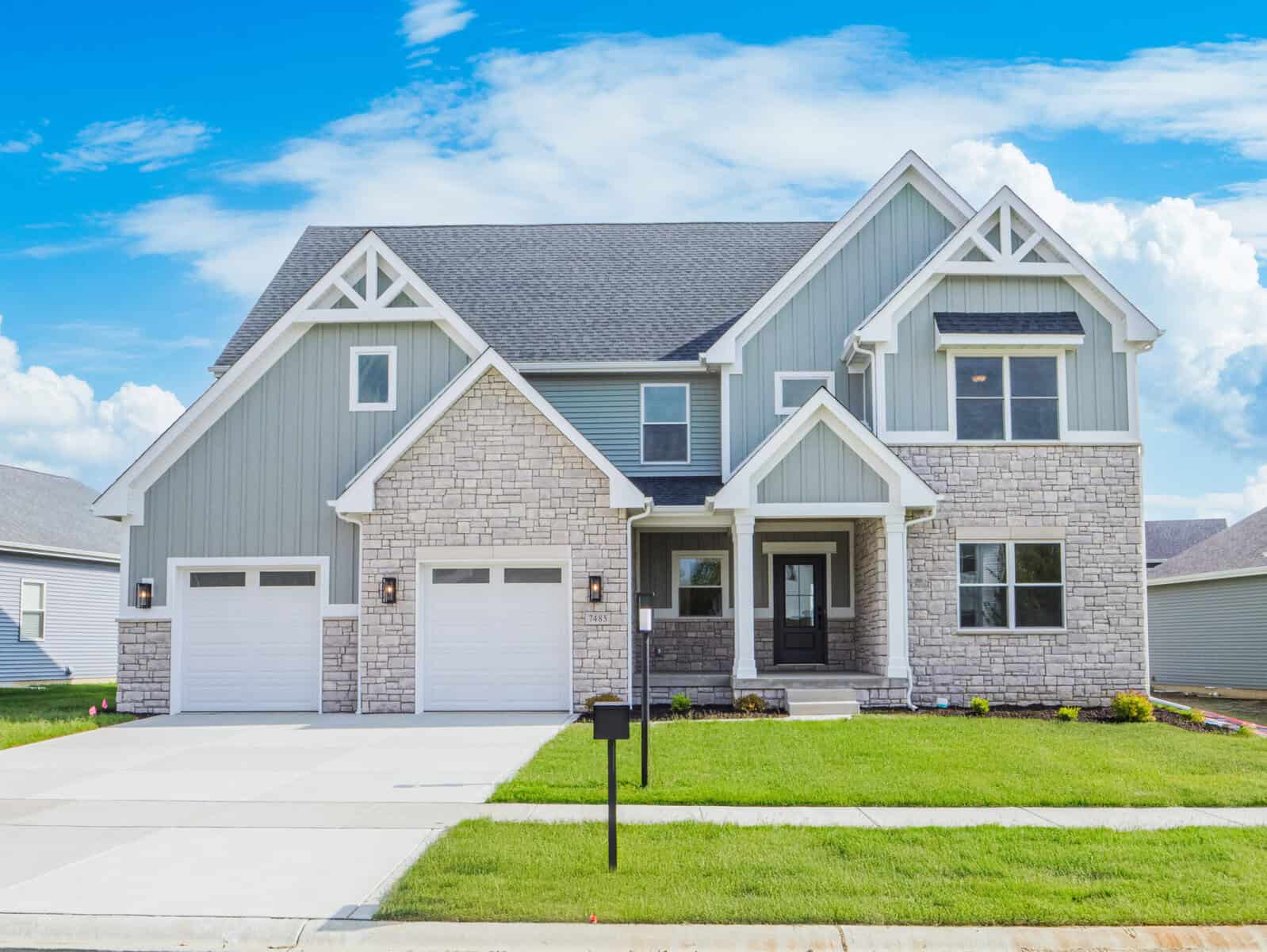 Beacon Pointe - The Huxley - Schilling Development