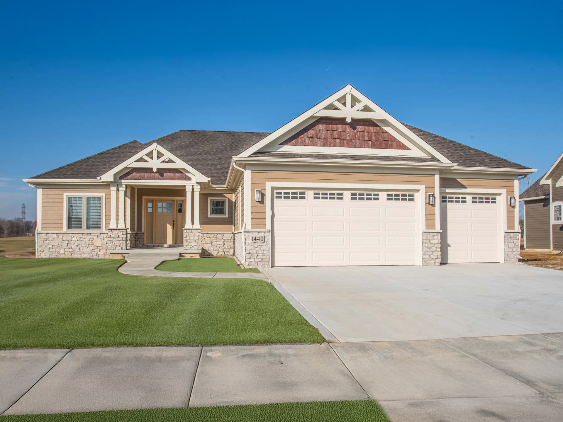 Beacon Pointe - The Princeton - Schilling Development
